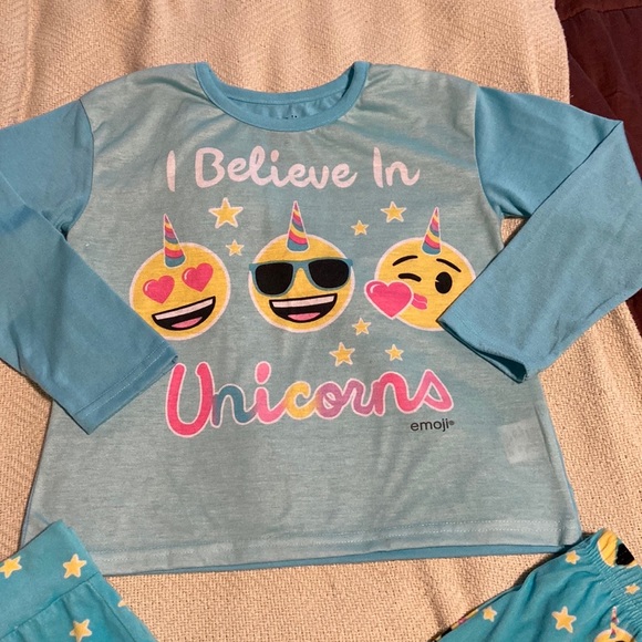 Emoji | Pajamas | Girls Emoji Themed Pajamas By Emoji The Iconic Brand ...